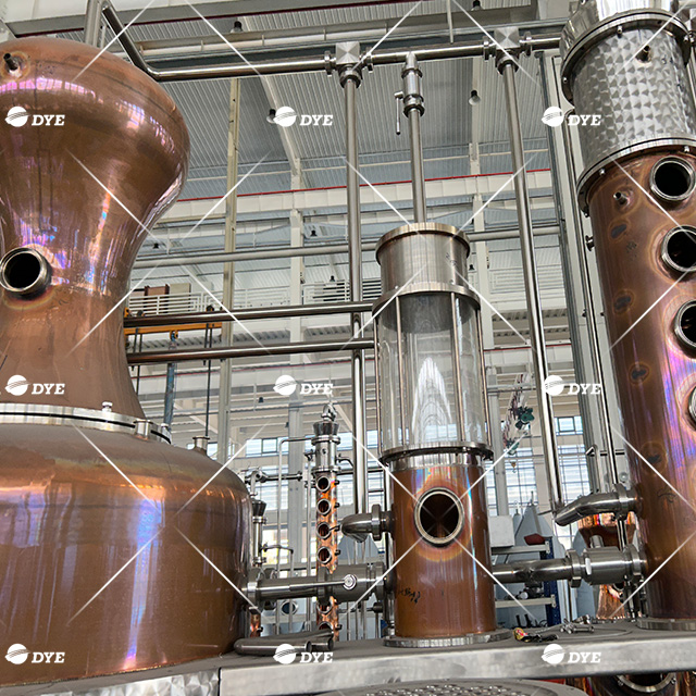 500L Multifunctional Distillation Equipment Copper Distillery Still ...