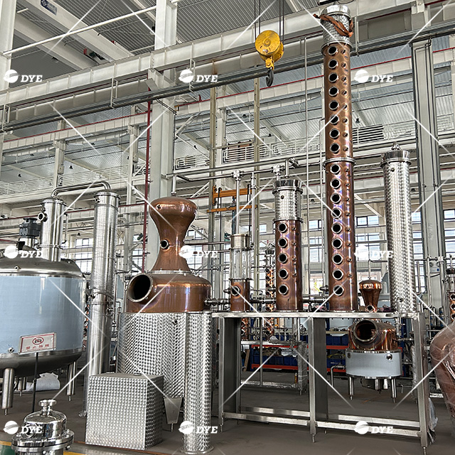500L Multifunctional Distillation Equipment Copper Distillery Still ...